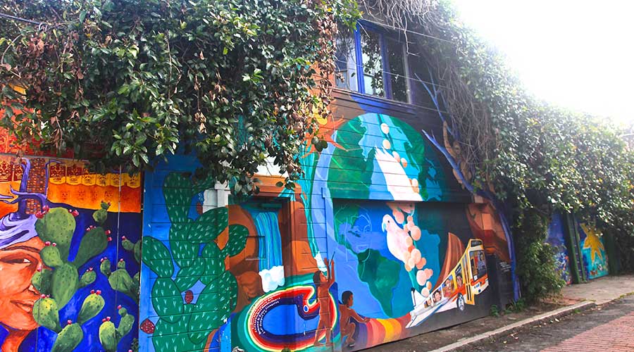 SAN FRANCISCO THE MURALS OF BALMY ALLEY | Travel Diaries - MAG THE WEEKLY